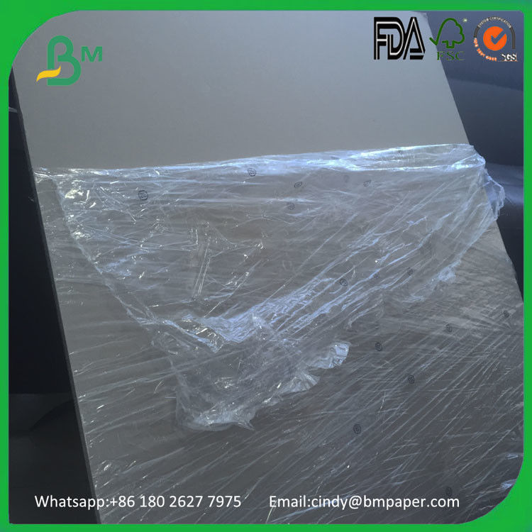 700 * 1000mm Corrugated Cardboard Roll , Grey Folding Corrugated Paper ...