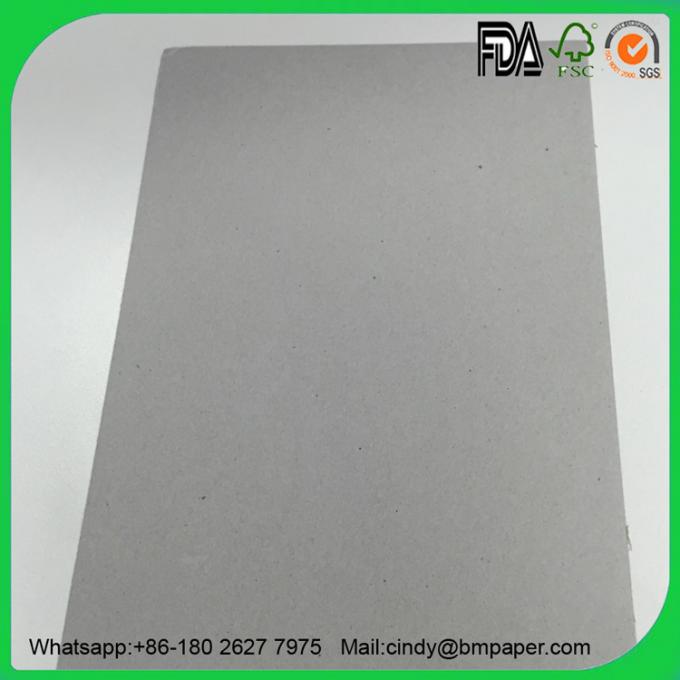 700 * 1000mm Corrugated Cardboard Roll , Grey Folding Corrugated Paper ...