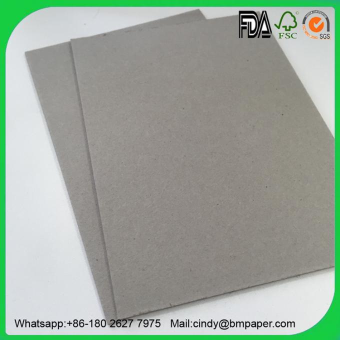 700 * 1000mm Corrugated Cardboard Roll , Grey Folding Corrugated Paper ...